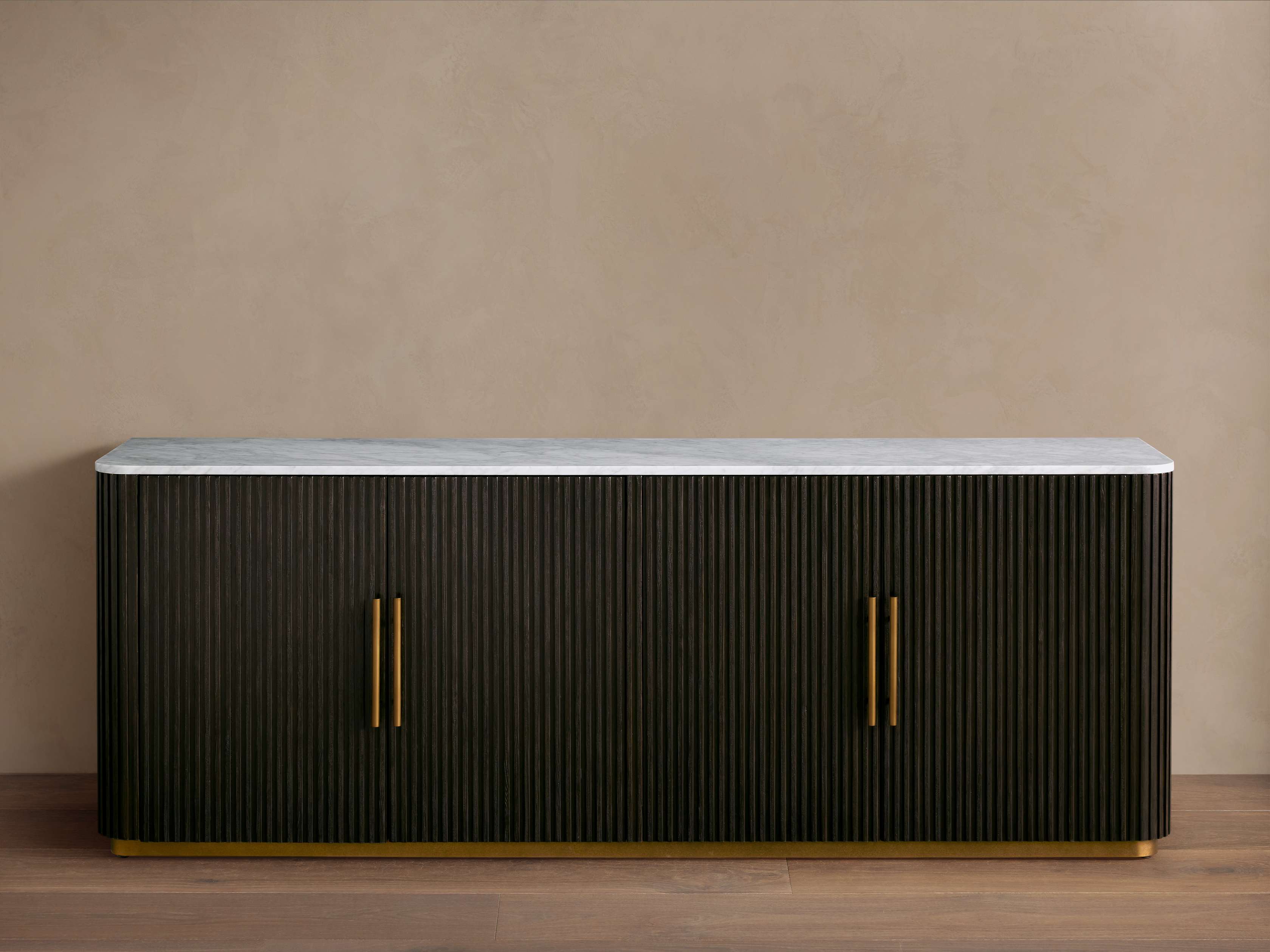 Finnley Plinth Sideboard – Lumifys
