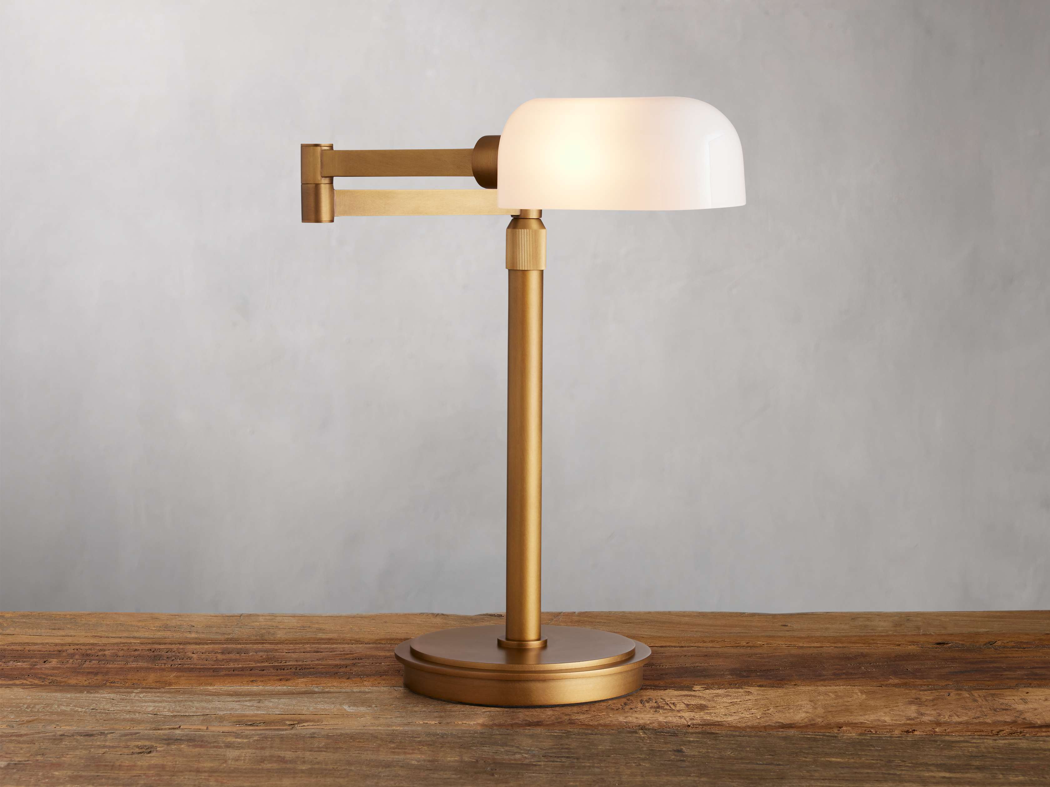 Zayd Swing Arm Table Lamp – Lumifys